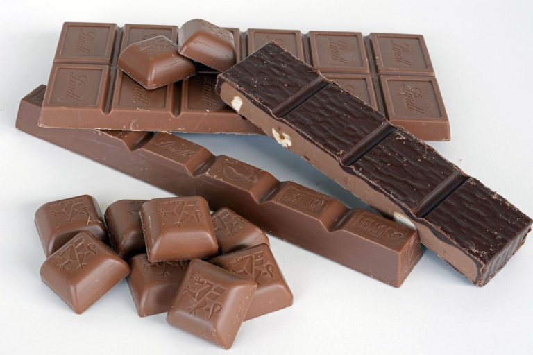 7 Chocolates bons e baratos para quem não resiste a um doce | Filho vem ver